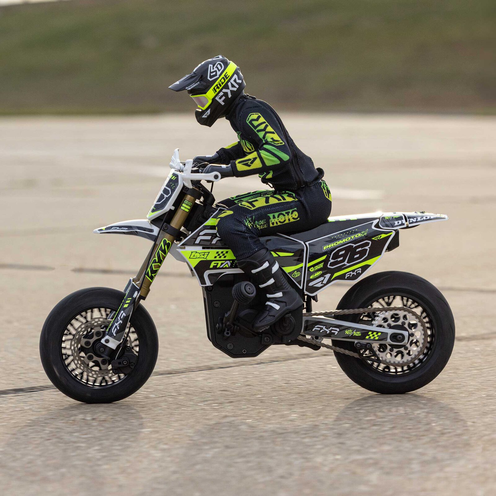 1/4 Promoto-SM FXR Supermoto Motorcycle RTR Basic, WhiteWHITE | Losi | Losi
