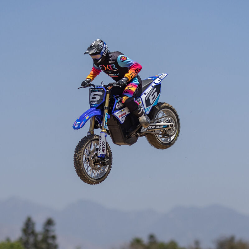 1/4 Promoto-MX Club MX 2S RTR Brushless Motorcycle, BlueBLUE | Losi | Losi