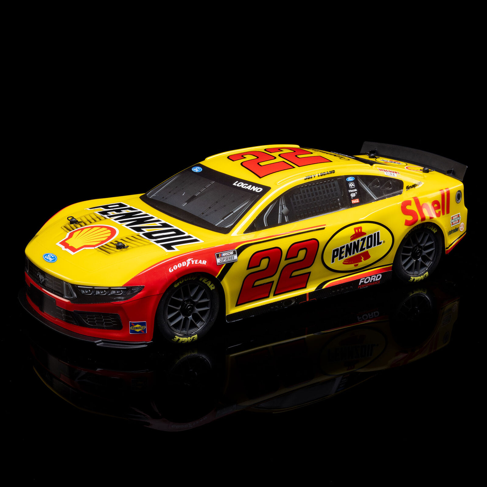 1/12 NASCAR RC Race Car Joey Logano No. 22 Shell 2025 Ford Mustang 2S ...